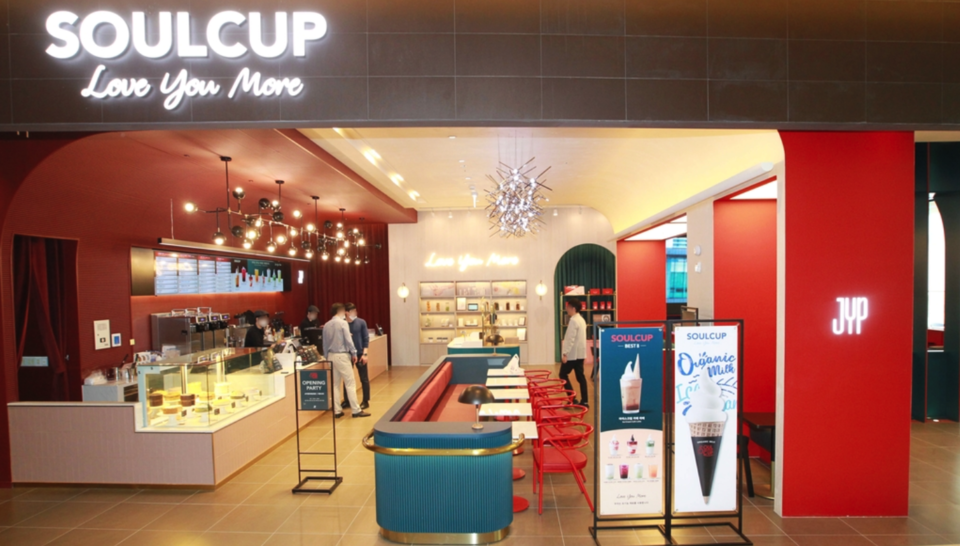 "업계 최고 수준" JYP주가 20% 폭등…영업이익 업계 최고, 박진영 지분가치, 하루 만에 1075억↑